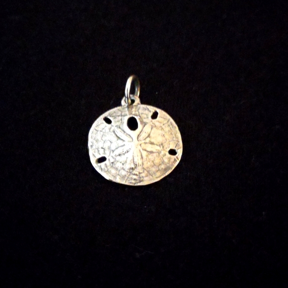 James Avery Artisan Jewelry | Jewelry | Retired James Avery 925 Sterling Silver Sand Dollar ...